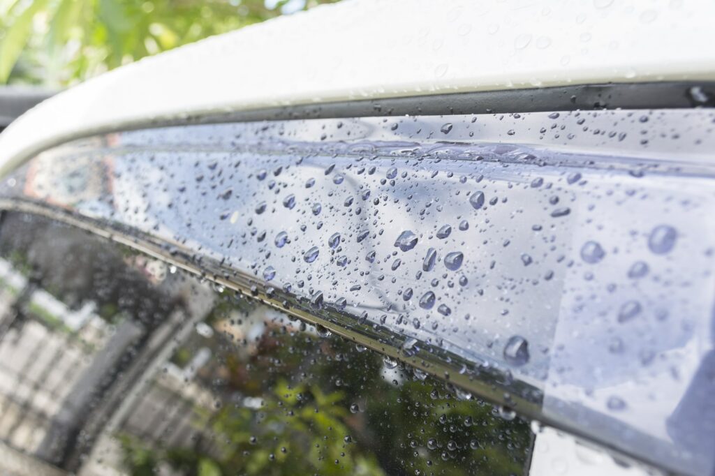 How to Choose the Best Rain Guards for Your Vehicle
